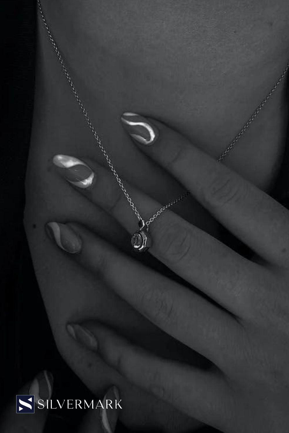 "The symbolism of silver jewelry in Aztec culture" – silvermark