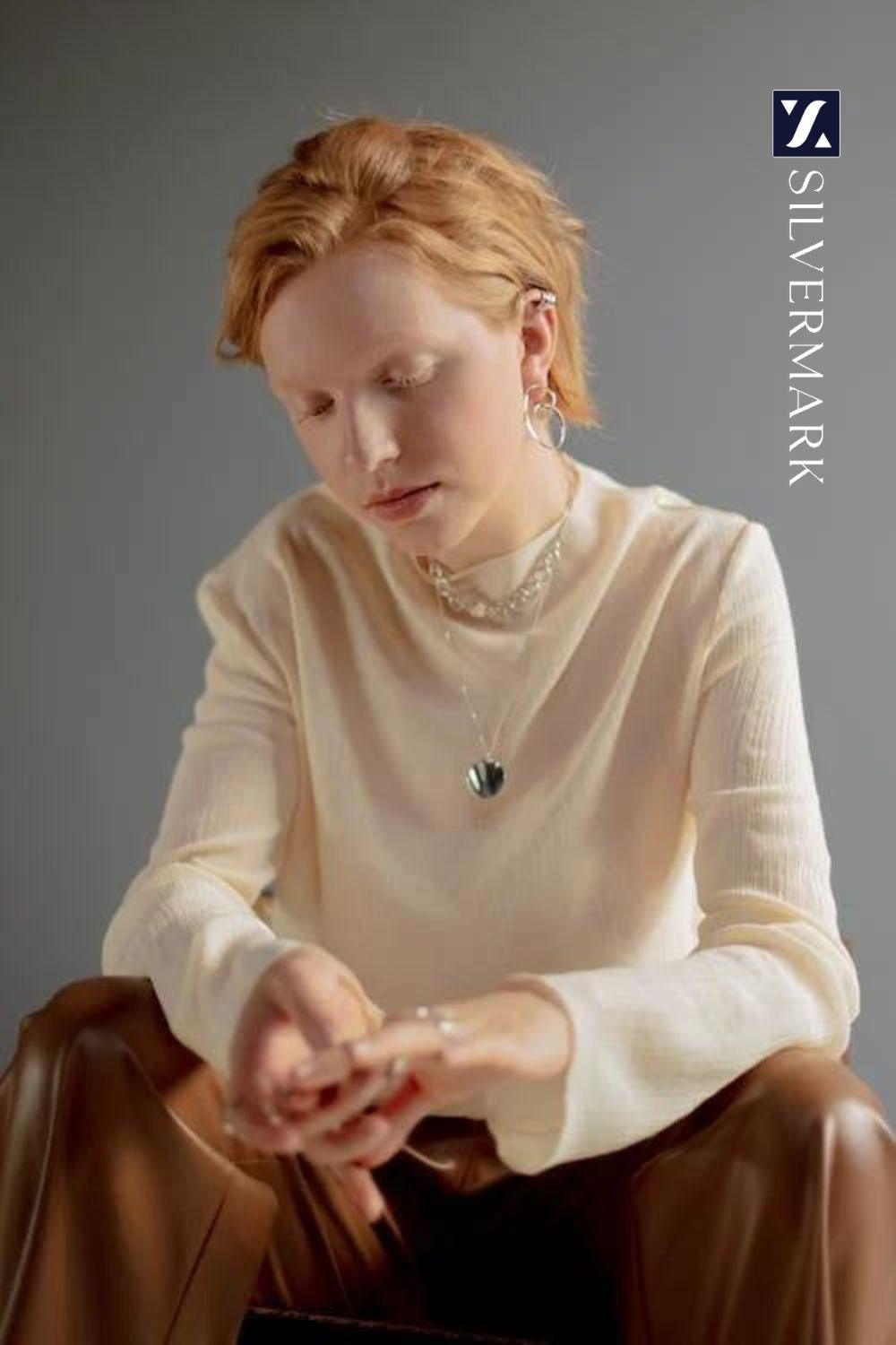 How to Wear Sterling Silver Jewelry with a Sweater – silvermark